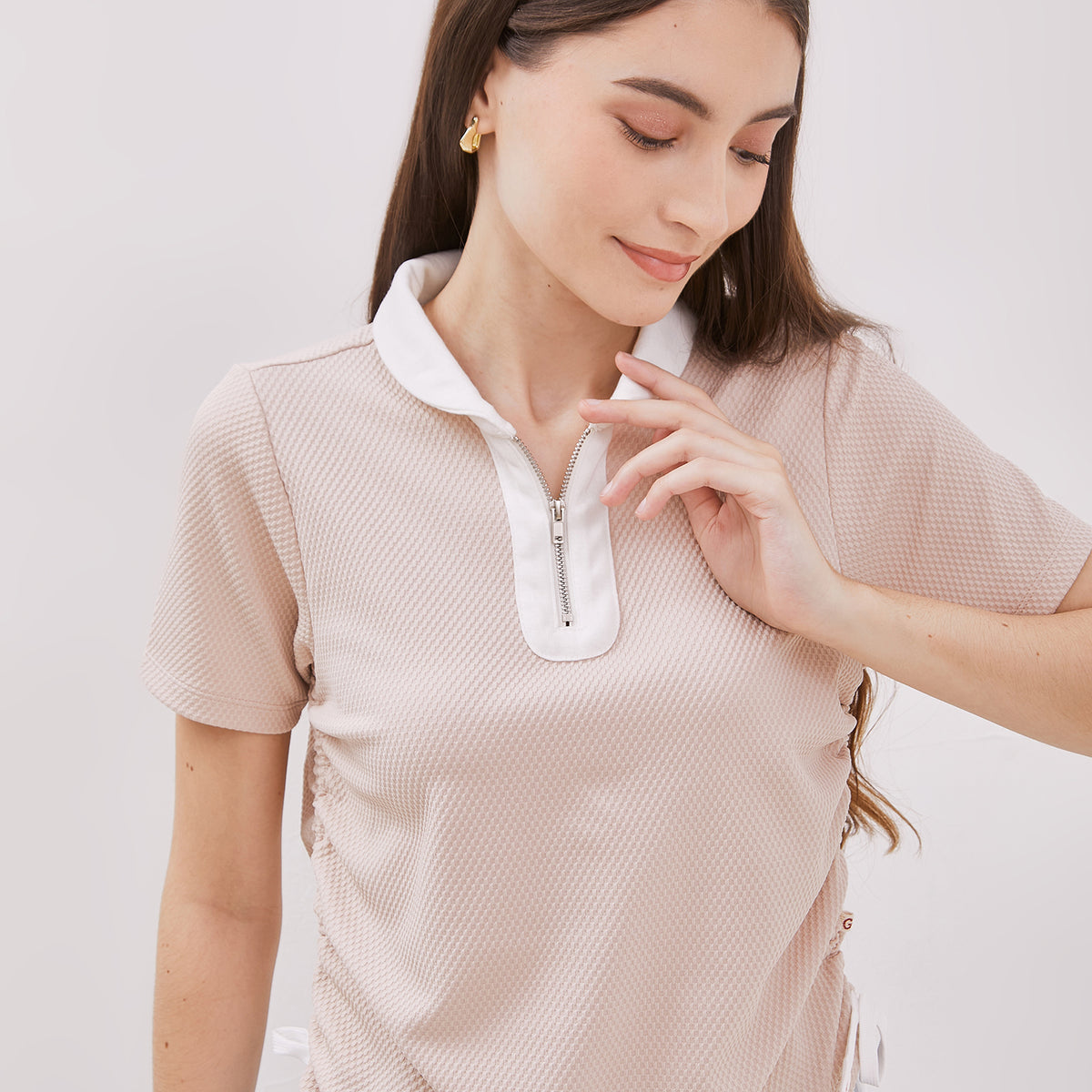 GRAPHIS Contrast Collar Side Drawstring Top – www.simplicity.co.id