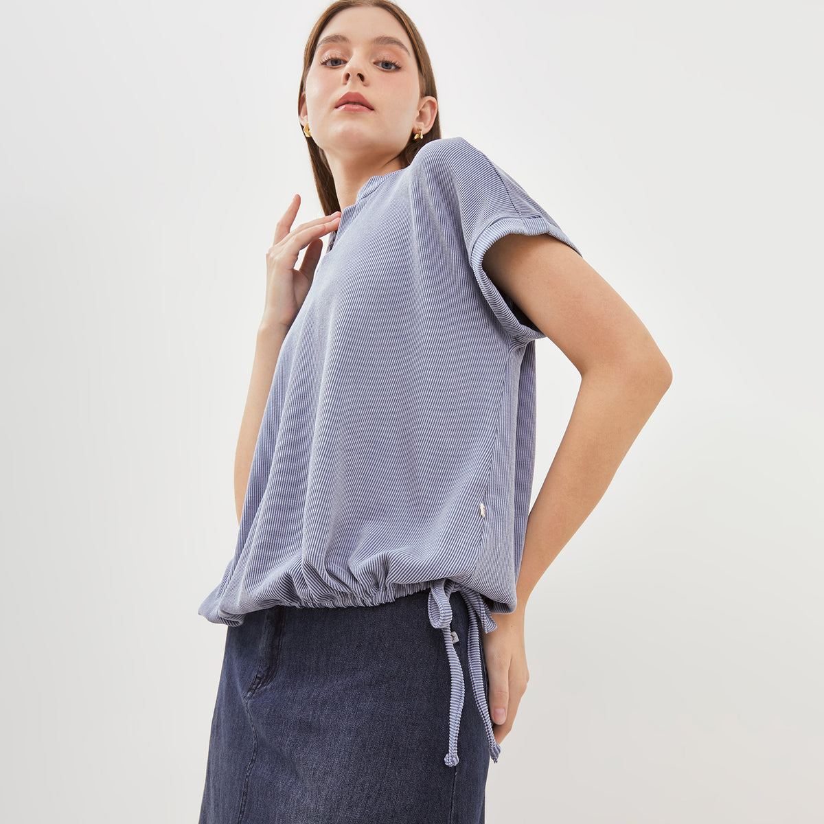GRAPHIS Ribbed V-neck Drawstring Top – www.simplicity.co.id