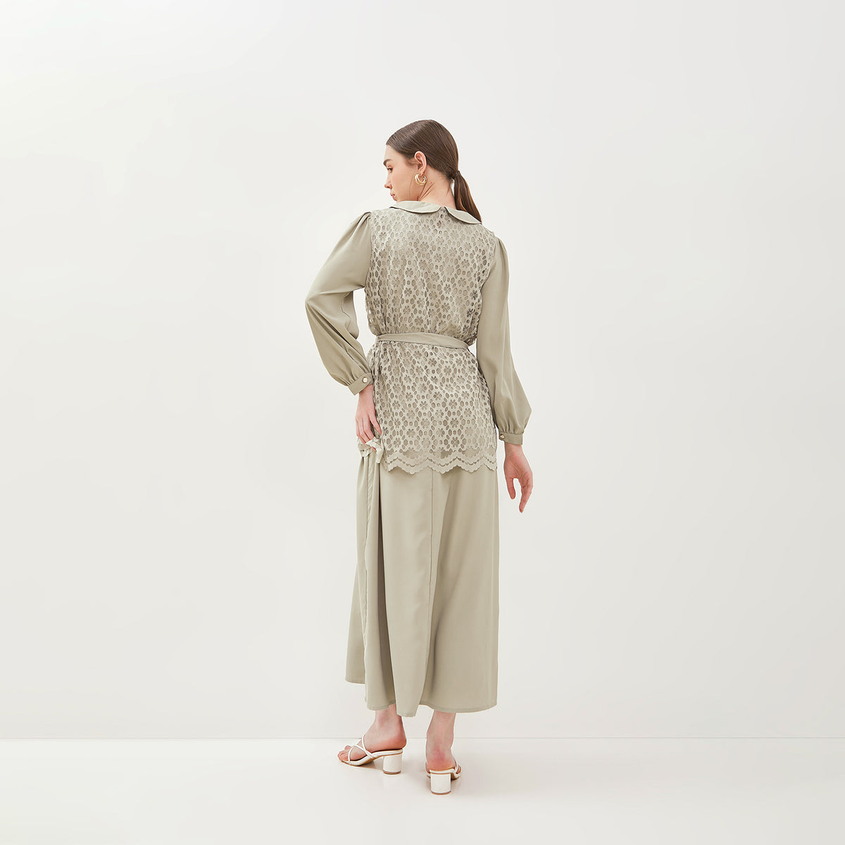 SIMPLICITY Peter Pan Collar Lace Vest Maxi Dress – www.simplicity.co.id