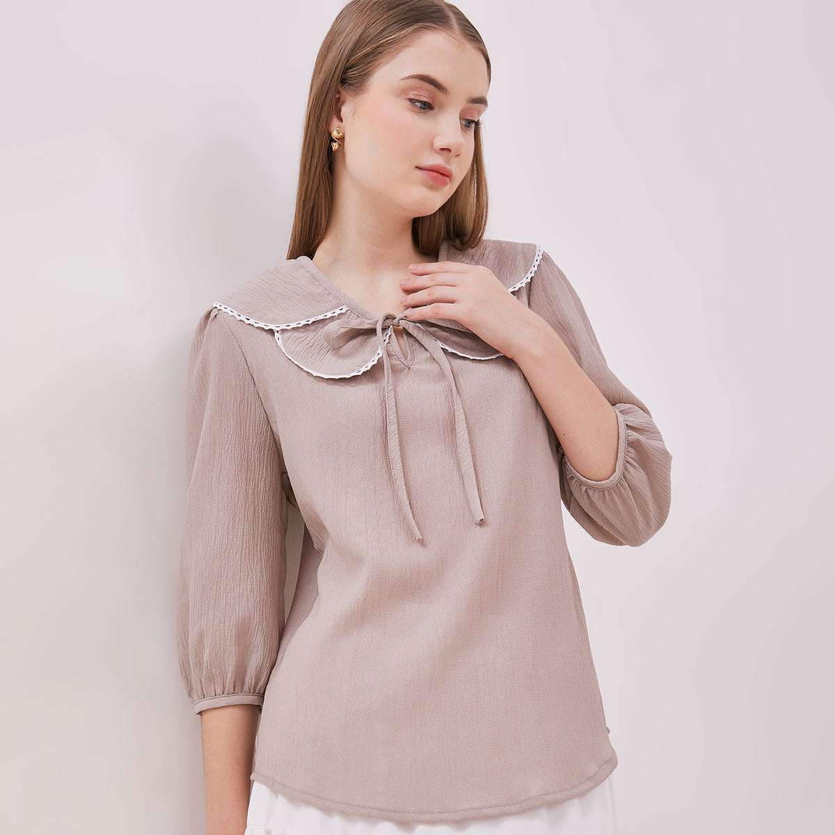 SIMPLICITY Double Peter Pan Collar Blouse – www.simplicity.co.id
