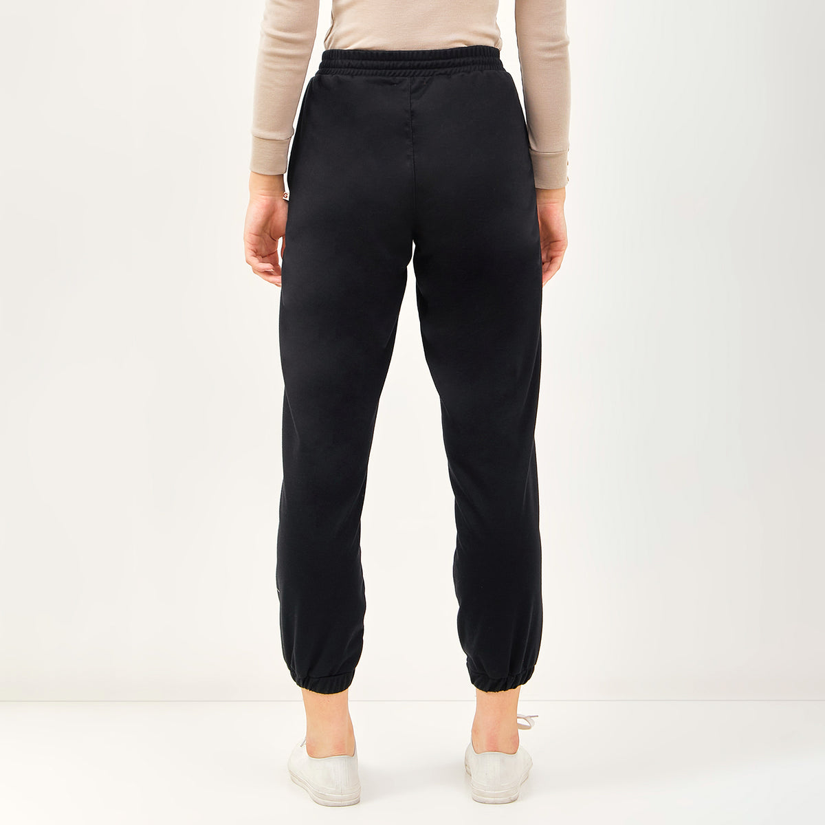 GRAPHIS Black Pintucks Jogger Pants – www.simplicity.co.id