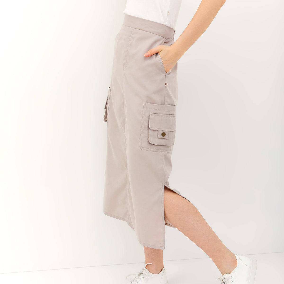 GRAPHIS Cargo Pocket Midi Skirt With Slit – www.simplicity.co.id